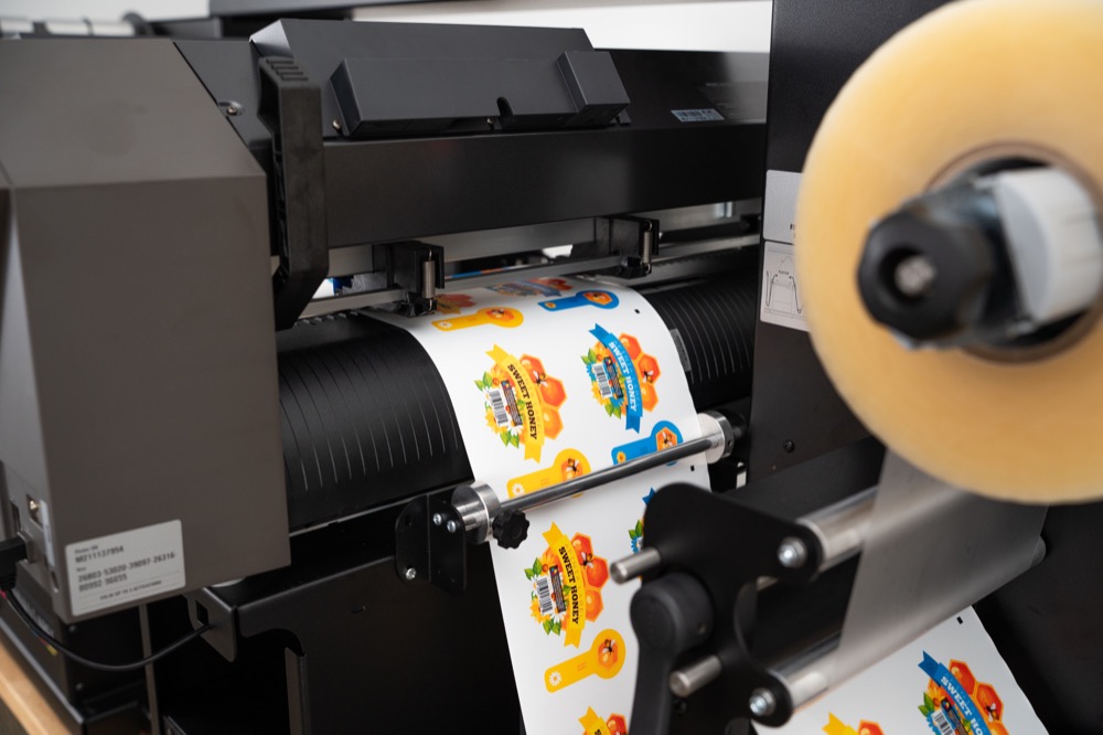 DLF-220S Dual Plotter Tabletop Digital Finishing System